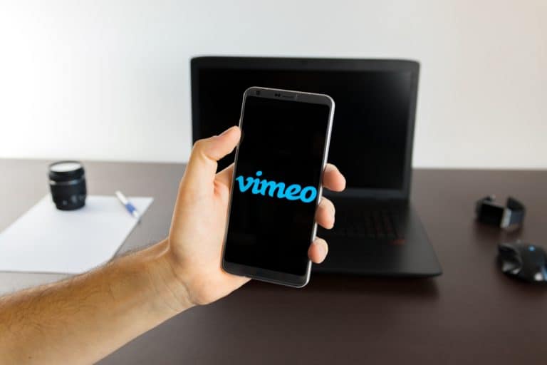 How To Cast Vimeo To TV? | ITGeared