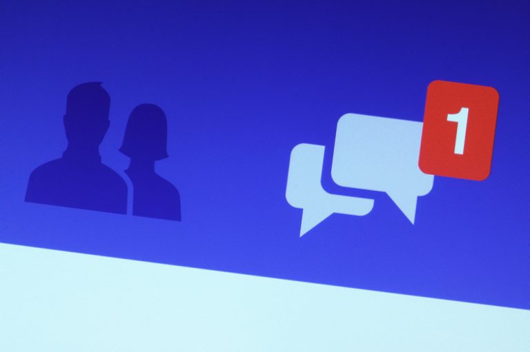 How To Check Boyfriend’s Facebook Messages | ITGeared