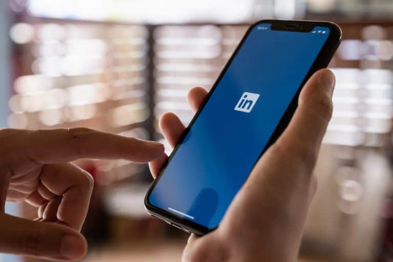 How To Follow Someone on LinkedIn | ITGeared