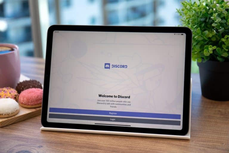 How To Get Fake Invites on Discord | ITGeared