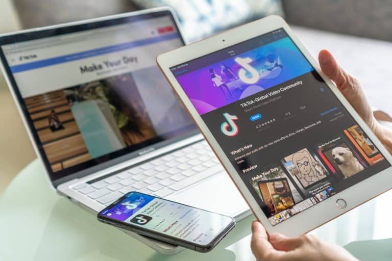 How To Make a Group Chat on TikTok | ITGeared