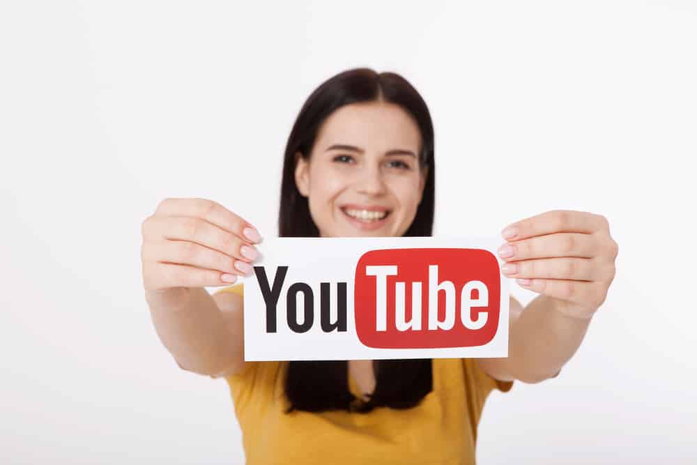How To Make A YouTube Intro ITGeared