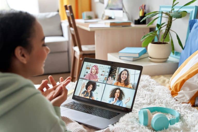 How To Make Zoom Fun for Students | ITGeared