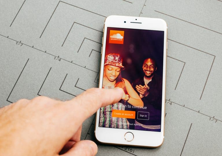 How To Add Tupperbox to a Discord Server | ITGeared