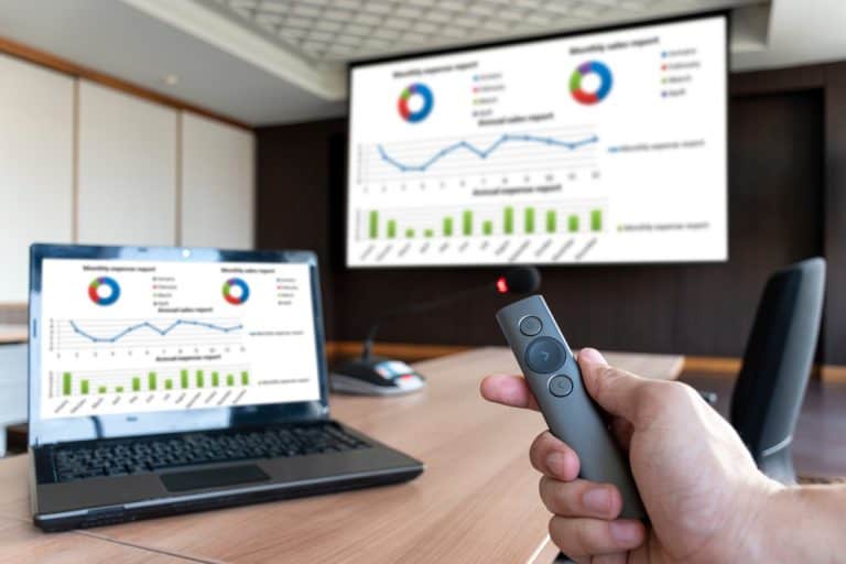 How To Read Script While Presenting PowerPoint on Zoom | ITGeared