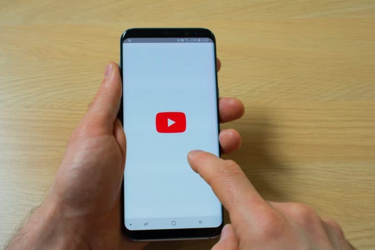 How To Remove Recommended Channels on YouTube | ITGeared