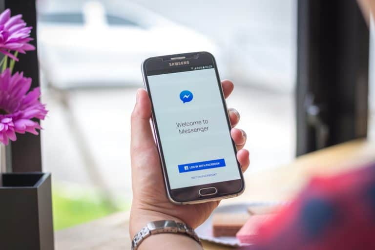 What Does It Mean When Messenger Says "In Another Call"? | ITGeared