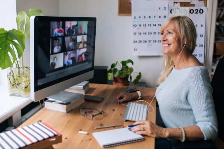 How To Stay Calm During a Zoom Meeting? | ITGeared
