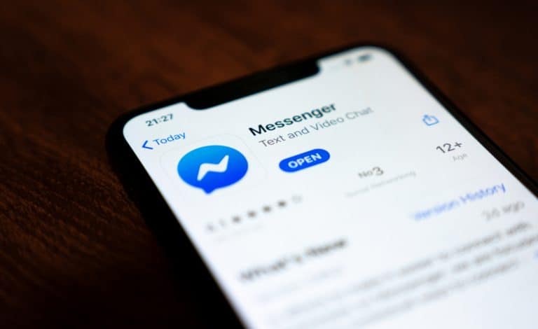 How To Turn On Microphone on Messenger iPhone | ITGeared
