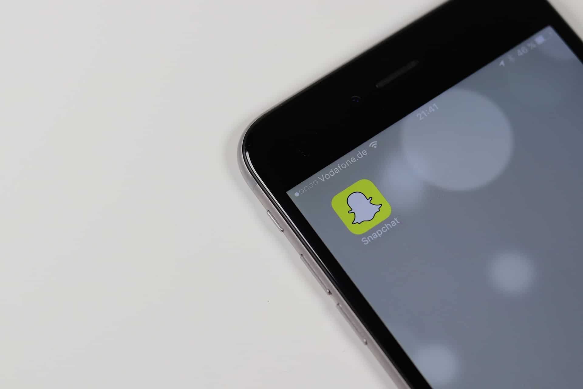 When Does Snapchat Say You Are Typing? | ITGeared