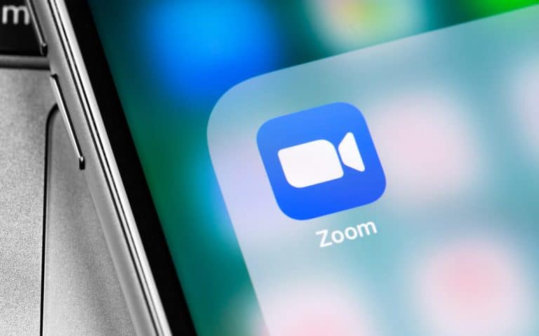 Why Is My Zoom Background Backwards? | ITGeared